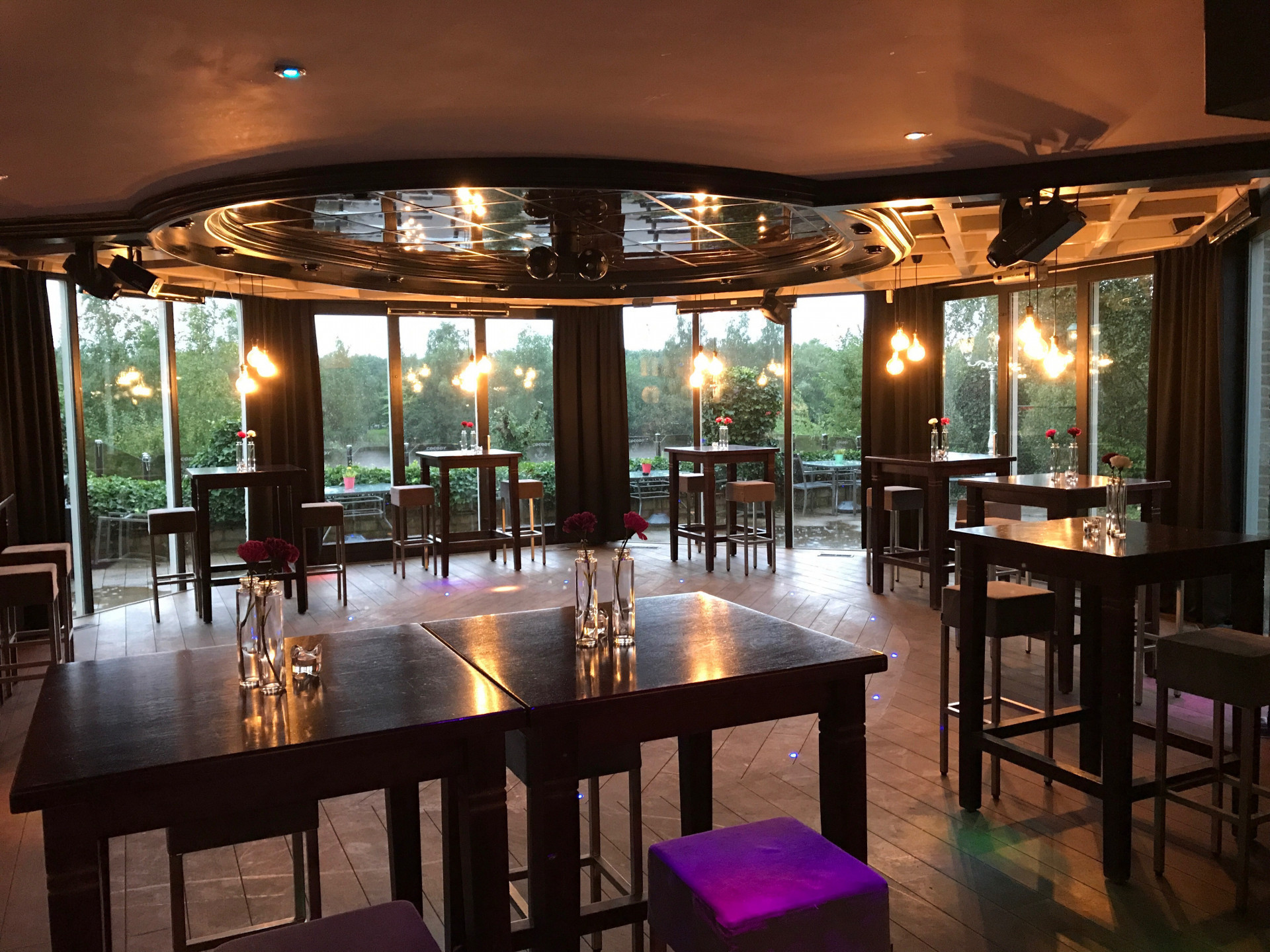 Mambo Lounge | Cocody